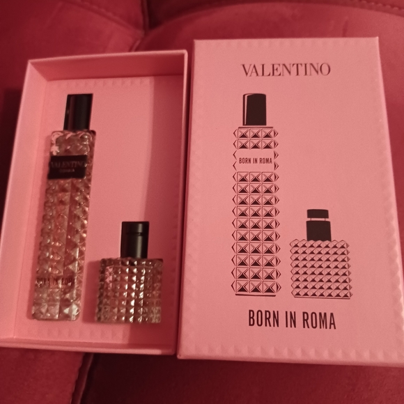 Valentino | Bath & Body | Valentino Born In Roma Gift Set | Poshmark